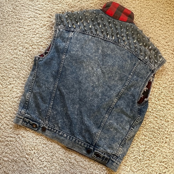 Levi's | Jackets & Coats | Vintage Levis Studded And Lined Denim Vest ...